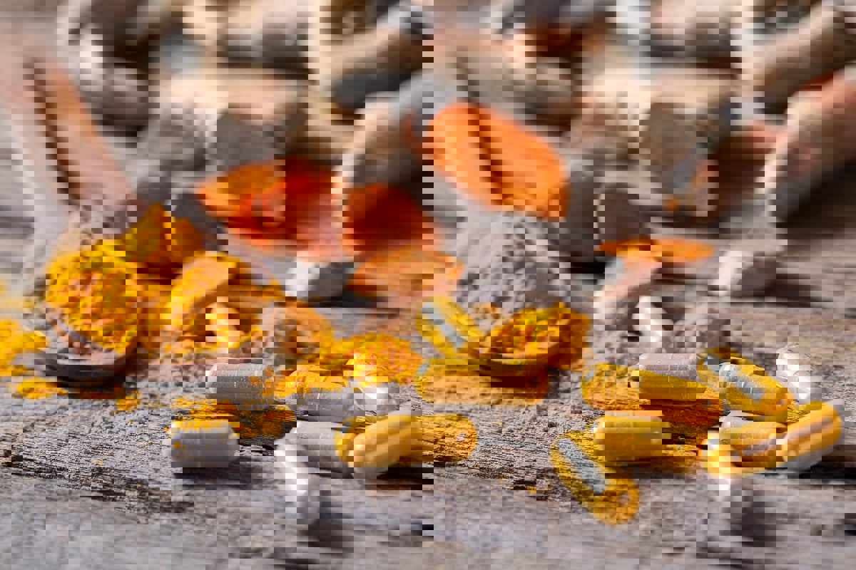 مخاطر خفية لمكملات الكركم على صحتك | إرم نيوز