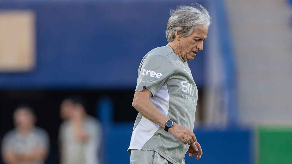 مدرب الهلال السعودي مرشح لقيادة منتخب البرازيل | إرم نيوز