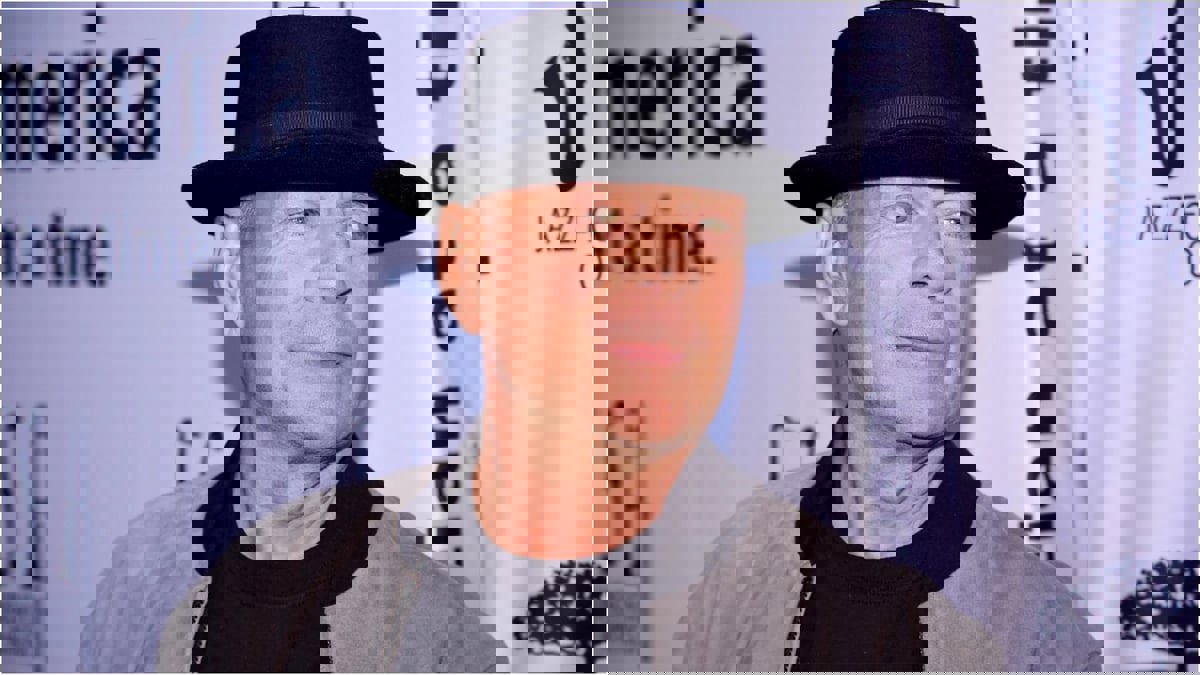 أول ظهور لـ"بروس ويليس" بعد إصابته بالخرف | إرم نيوز