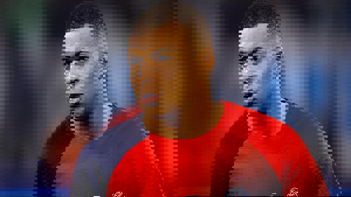 مفاجأة مدوية حول تعاقد برشلونة مع مبابي إرم نيوز